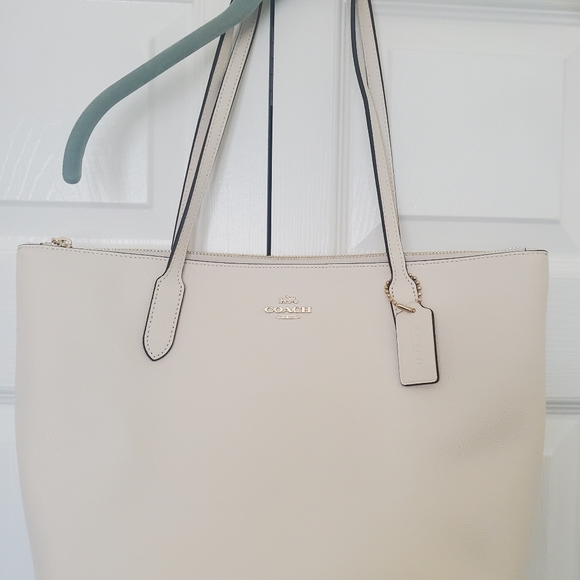 Coach | Bags | Coach Purse In Cream Color | Poshmark
